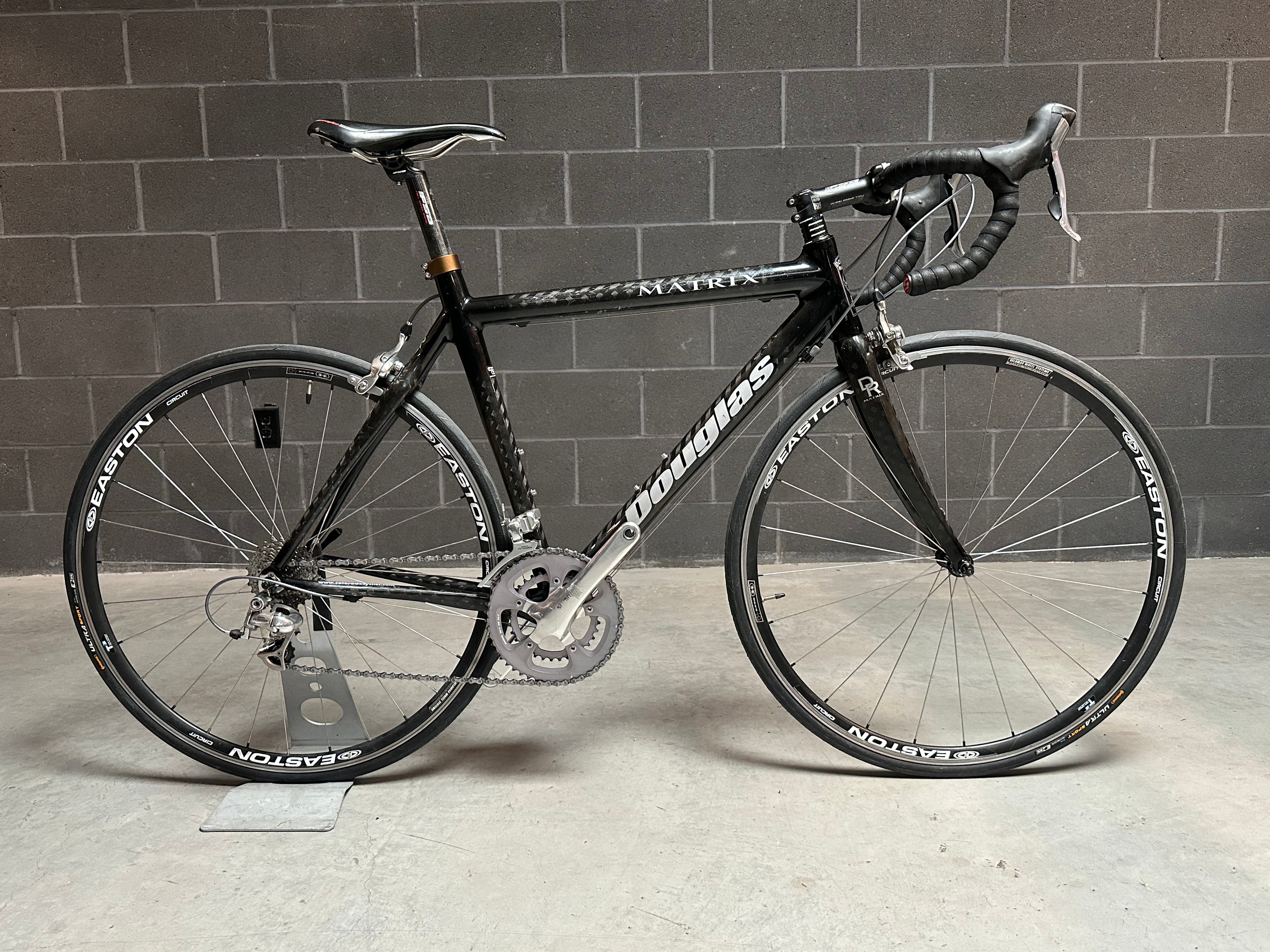 Douglas Matrix Carbon Road Bike 55cm 700c Ultegra 1 of 2