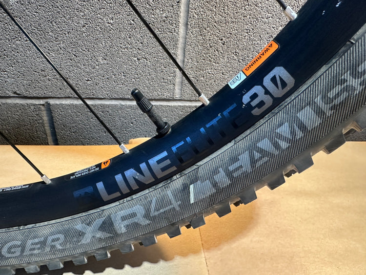 Bontrager Line Elite 30 Wheelset With tire Boost 12x148 15x110 XD