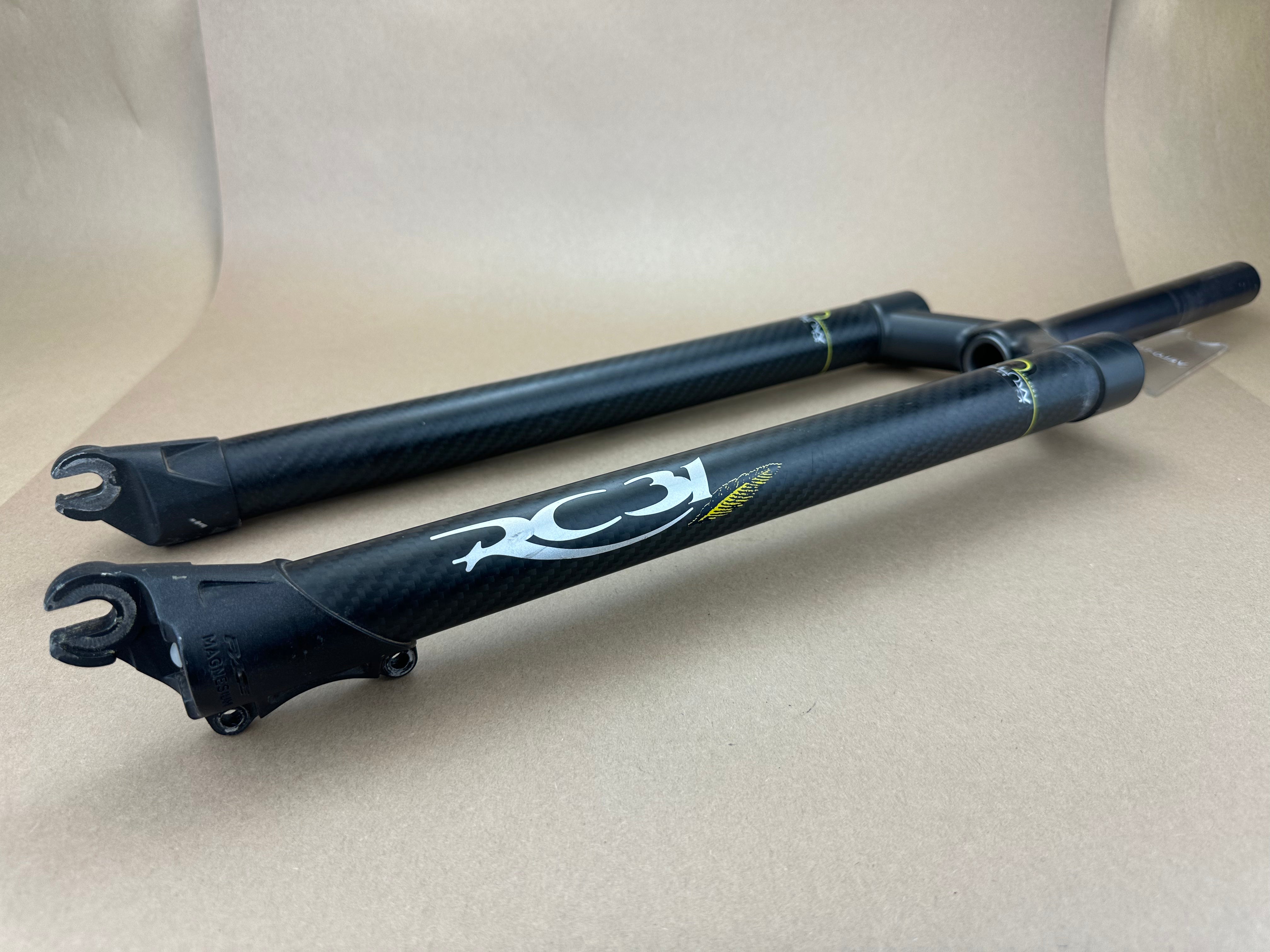 Pace RC31 Carbon Rigid Fork 26" 1/18" Steerer 440mm Axle to Crown