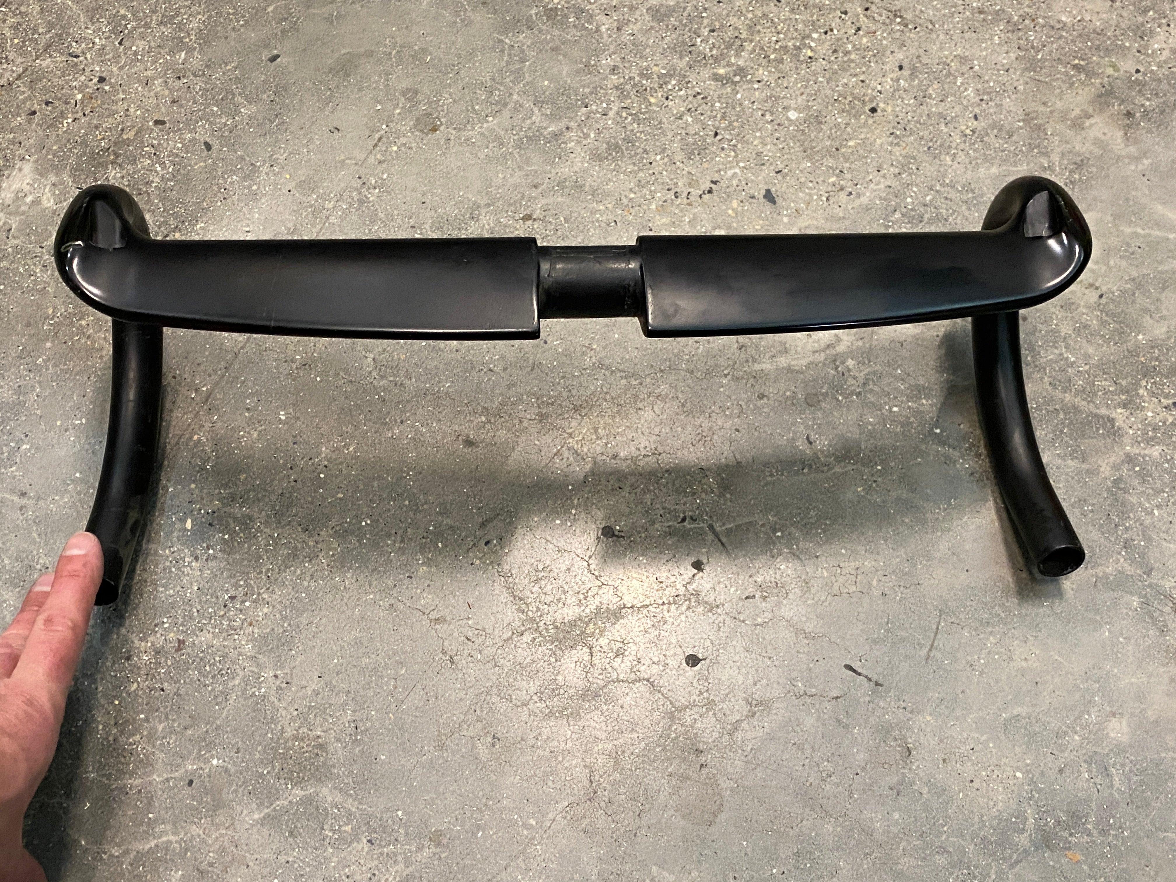 Oval Carbon Aero Drop Handlebar 31.8 44cm